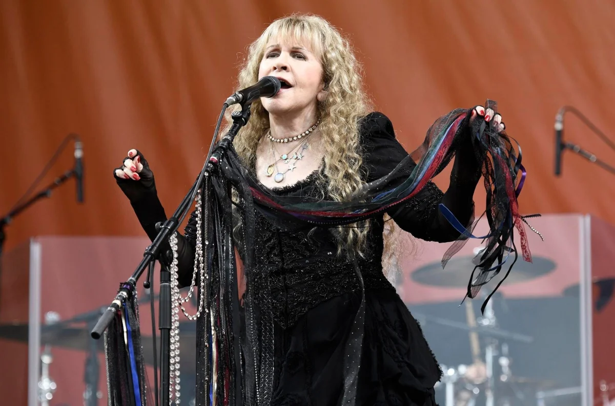 Stevie Nicks turns 78 as Annie Zaleski maps her life in 50 songs — Mogaz