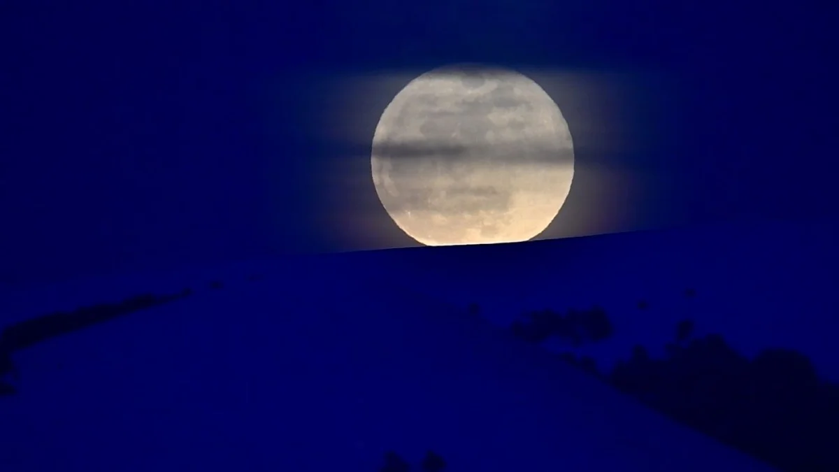 May 2026 Blue Moon Times: Rare blue micromoon peaks on 31 May — Mogaz