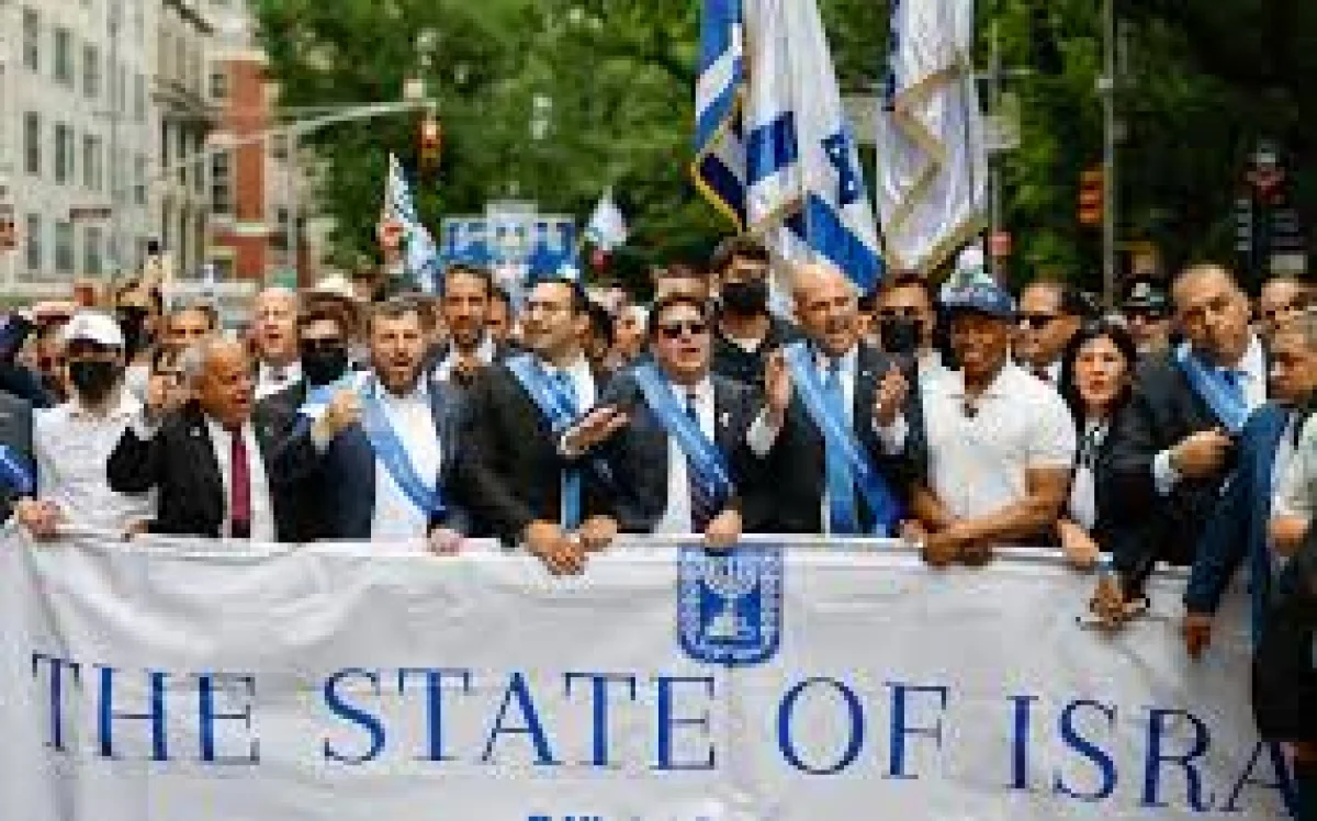 Mike Bloomberg and NY Democrats condemn Smotrich after Israel Day ...
